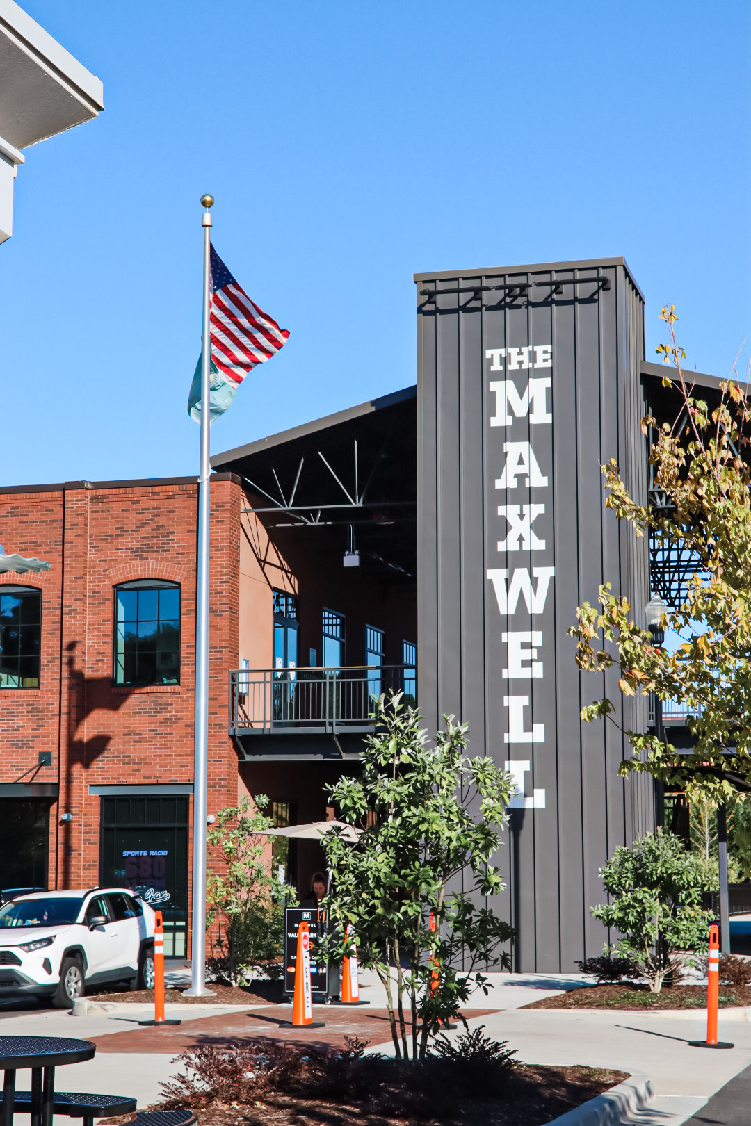Open-Air Shopping and Dining in Alpharetta | The Maxwell